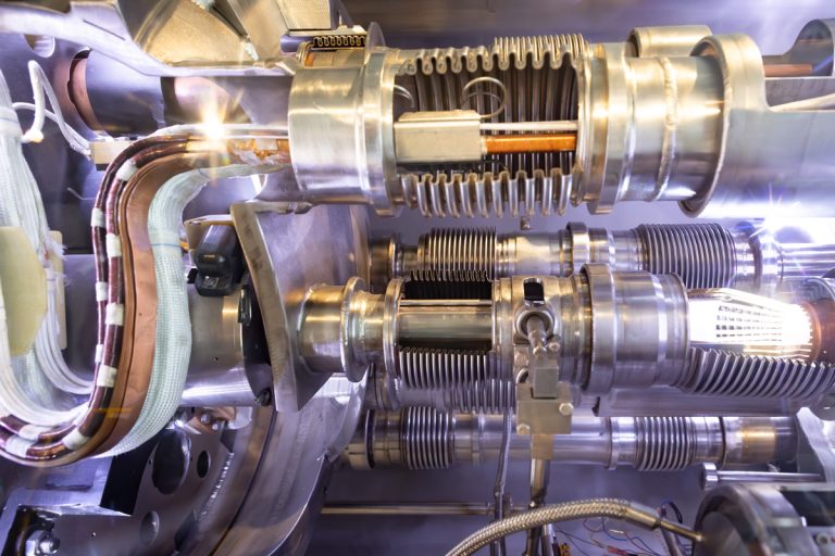 CERN : une immersion au cœur de la plus grande machine scientifique du ...