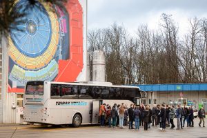 CERN : une immersion au cœur de la plus grande machine scientifique du ...